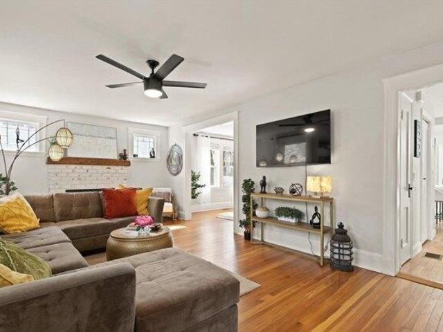house with 3 bedroom, Melrose MA DS102724497