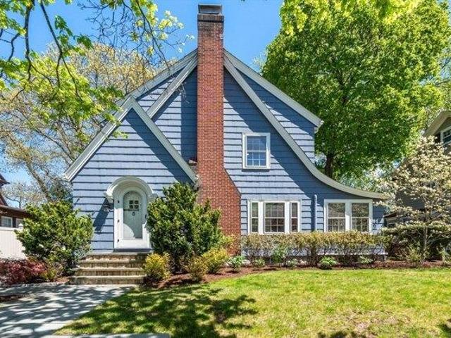 house with 3 bedroom, Melrose MA DS102724977