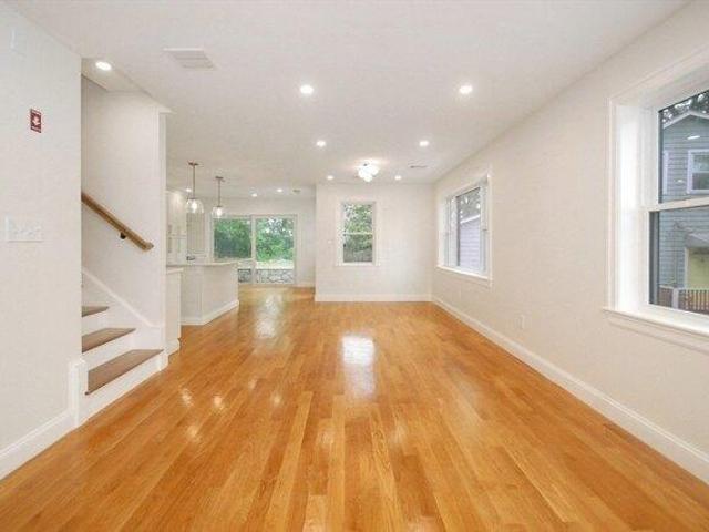 house with 3 bedroom, Melrose MA DS103886393