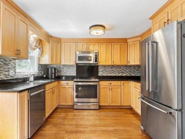house with 3 bedroom, Melrose MA DS103969853