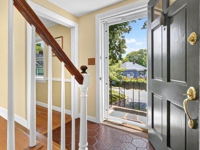 house with 3 bedroom, Melrose MA ES104115683