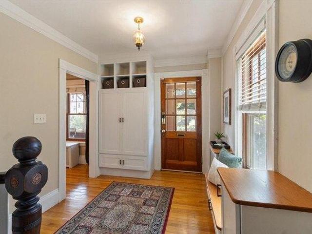house with 3 bedroom, Melrose MA ES105095915