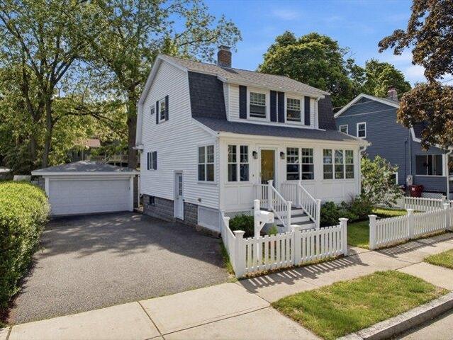 house with 3 bedroom, Melrose MA ES102826081