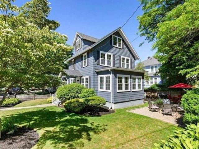house with 3 bedroom, Melrose MA ES103807576