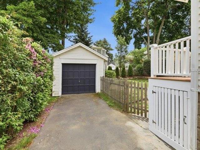 house with 3 bedroom, Melrose MA ES103885955