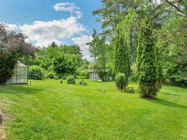 house with 3 bedroom, Meredith NH ES104850486