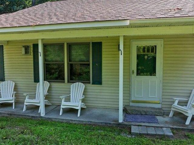 house with 3 bedroom, Meredith NH ES105094925