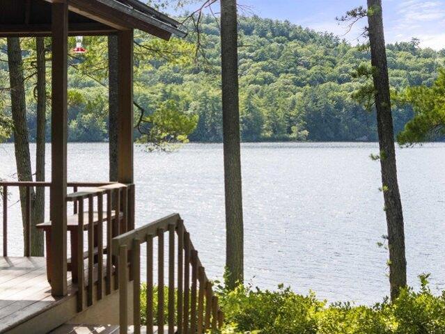 house with 3 bedroom, Meredith NH ES105106736