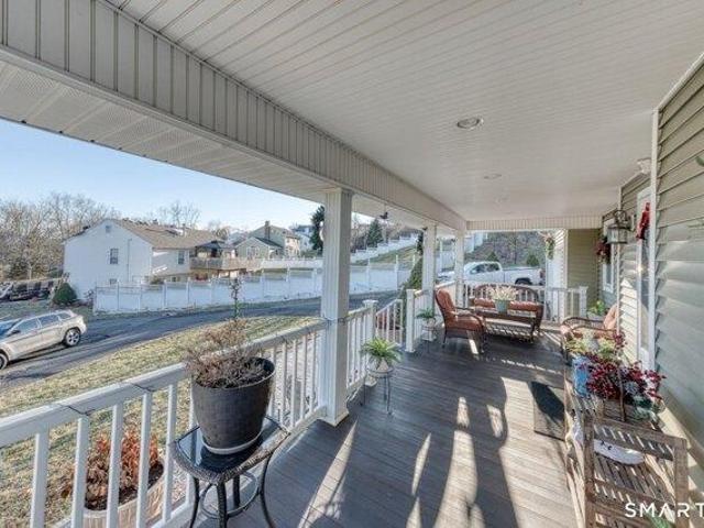 house with 3 bedroom, Meriden CT DLS102062701