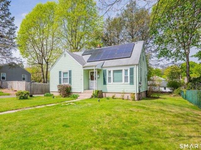 house with 3 bedroom, Meriden CT DLS102211469