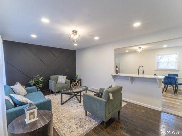 house with 3 bedroom, Meriden CT DLS102345615