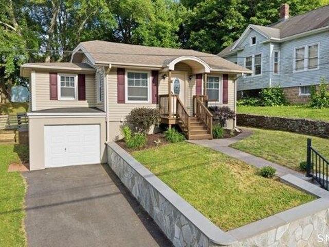 house with 3 bedroom, Meriden CT DS104112459