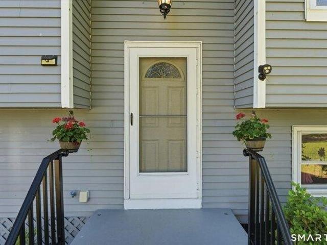 house with 3 bedroom, Meriden CT DS104149210