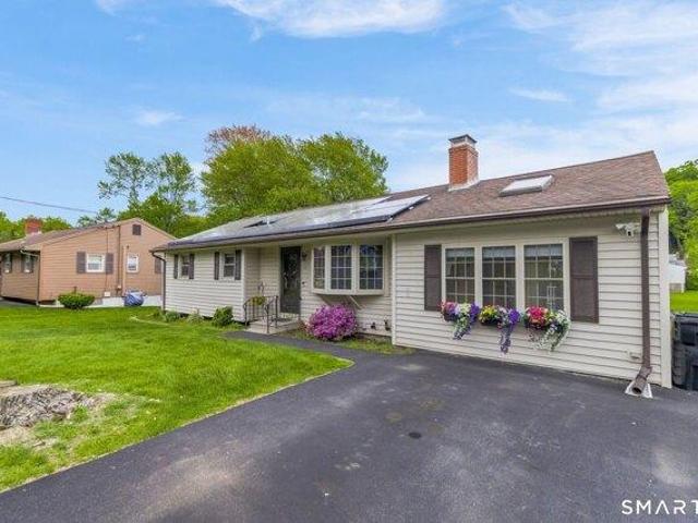 house with 3 bedroom, Meriden CT DS102725741