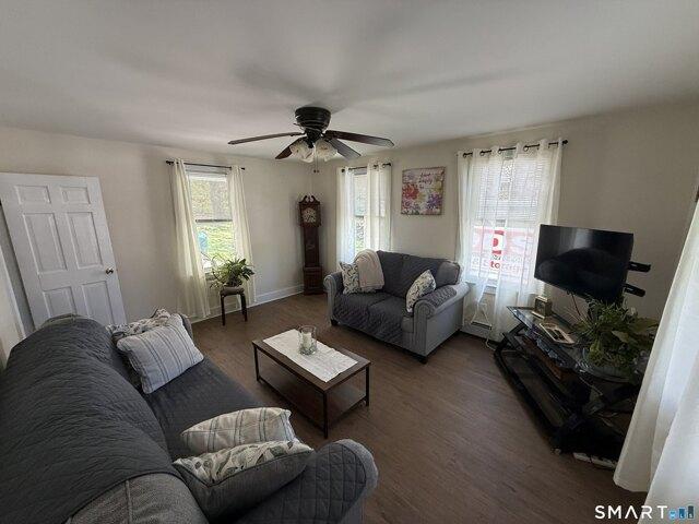 house with 3 bedroom, Meriden CT DS102727115