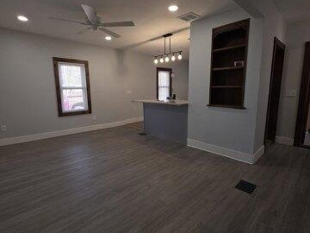 house with 3 bedroom, Meriden CT DS103073054