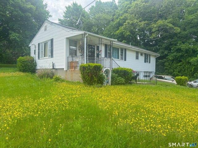house with 3 bedroom, Meriden CT ES104075380