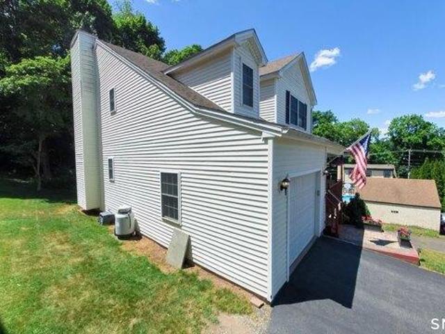 house with 3 bedroom, Meriden CT ES104234719