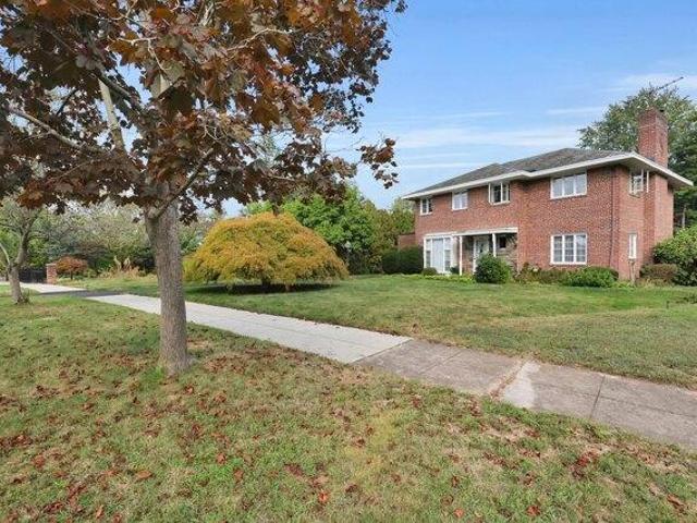 house with 3 bedroom, Meriden CT ES104328982