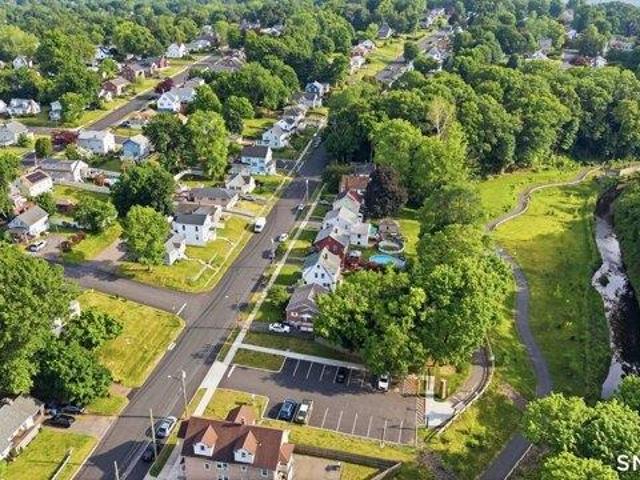 house with 3 bedroom, Meriden CT ES104330671