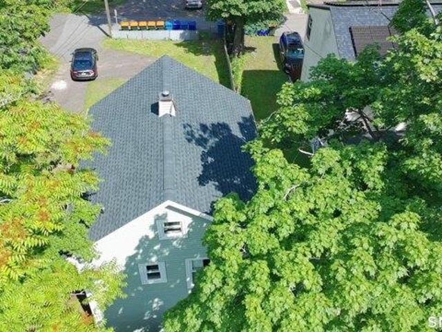 house with 3 bedroom, Meriden CT ES104374603