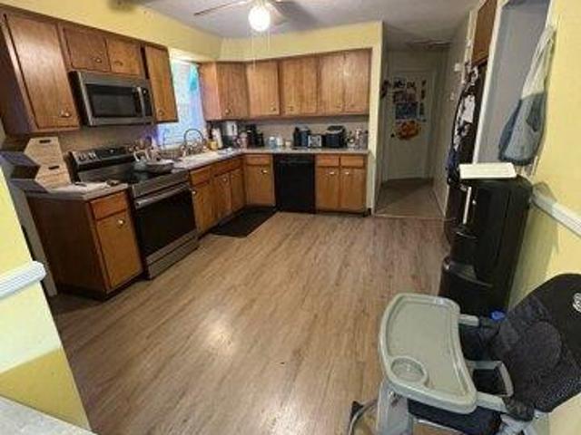 house with 3 bedroom, Meriden CT ES104442681