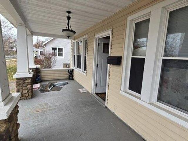 house with 3 bedroom, Meriden CT ES104851357