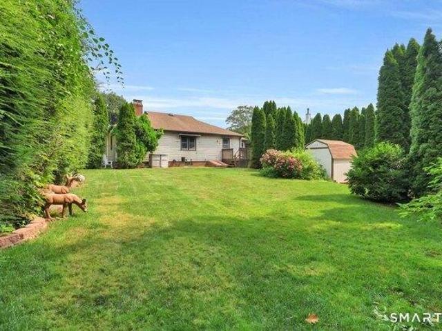 house with 3 bedroom, Meriden CT ES105115426