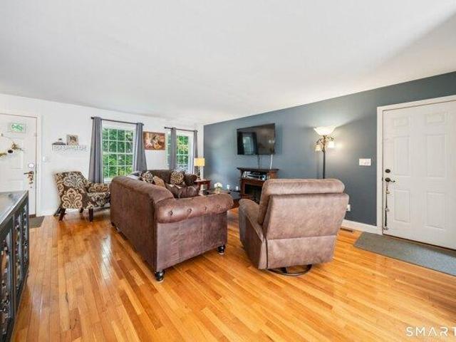 house with 3 bedroom, Meriden CT ES105142897