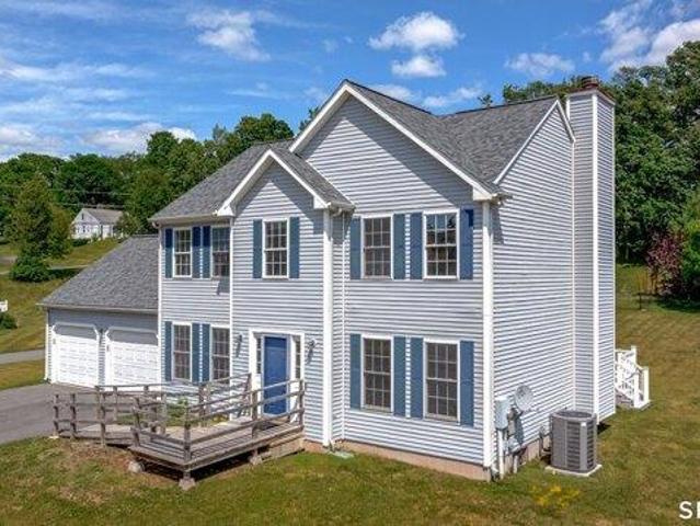 house with 3 bedroom, Meriden CT ES103439005