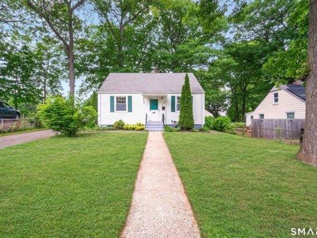 house with 3 bedroom, Meriden CT ES103432325