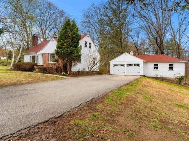 house with 3 bedroom, Merrimac MA ES103497679