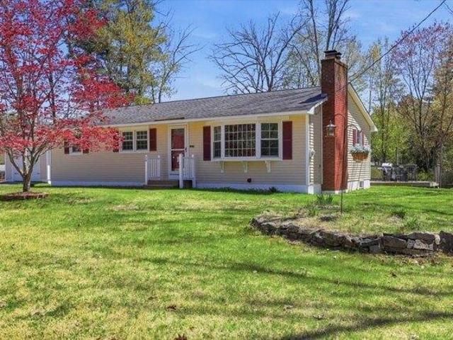 house with 3 bedroom, Merrimack NH DLS102775323