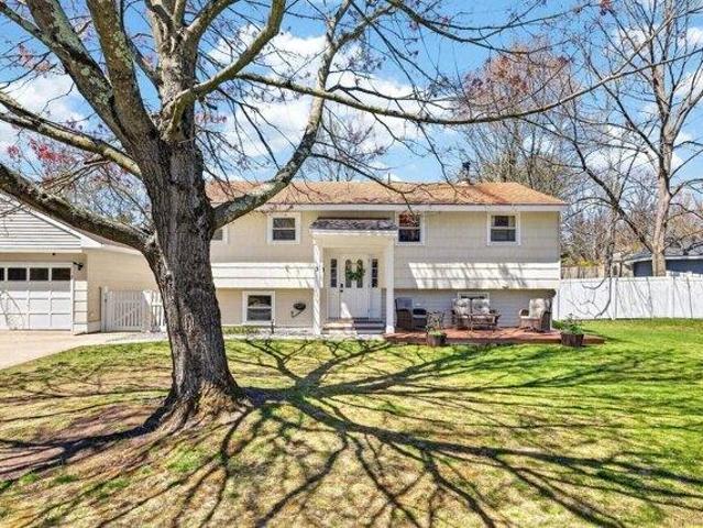 house with 3 bedroom, Merrimack NH DS102724705