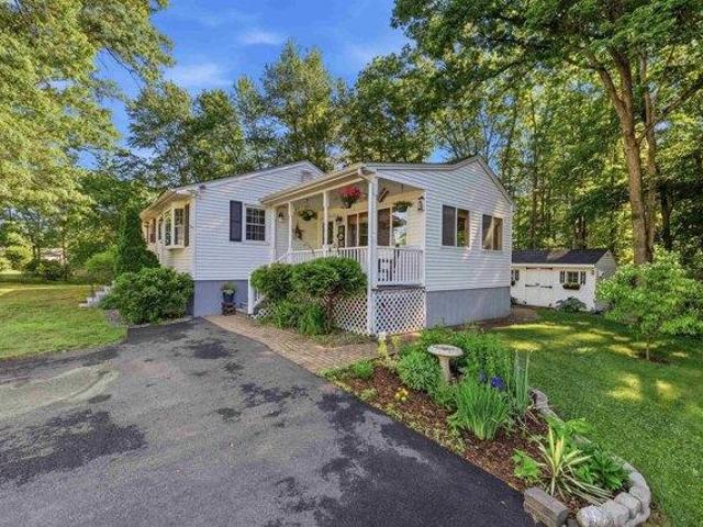 house with 3 bedroom, Merrimack NH DS103665330