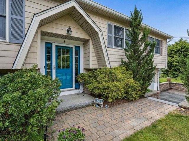 house with 3 bedroom, Merrimack NH DS104075566