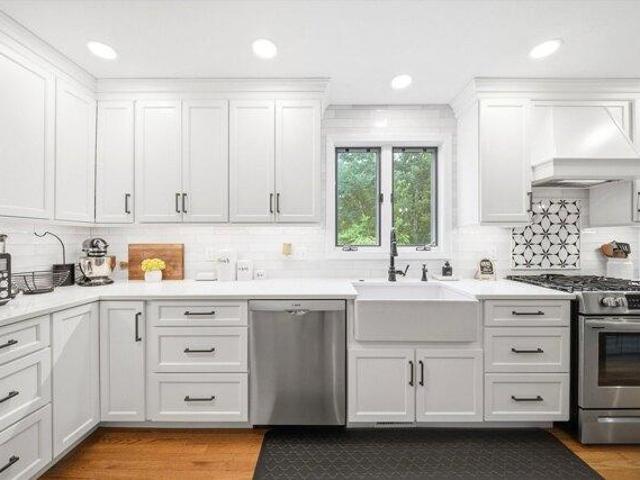 house with 3 bedroom, Merrimack NH ES104903404