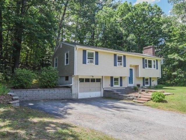 house with 3 bedroom, Merrimack NH ES104113505