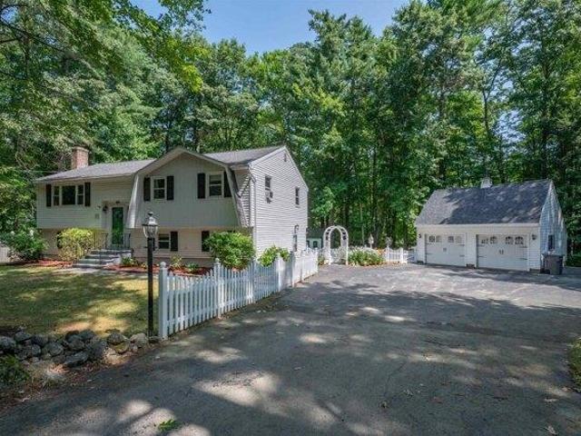 house with 3 bedroom, Merrimack NH ES105094283