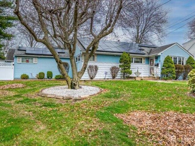 house with 3 bedroom, Metuchen NJ DLS102280367