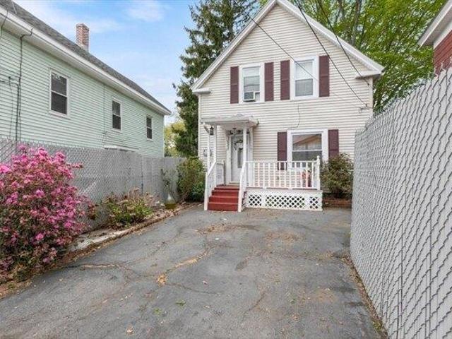 house with 3 bedroom, Methuen MA DLS102155147