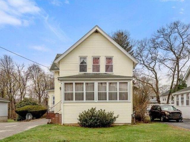 house with 3 bedroom, Methuen MA DLS102342765