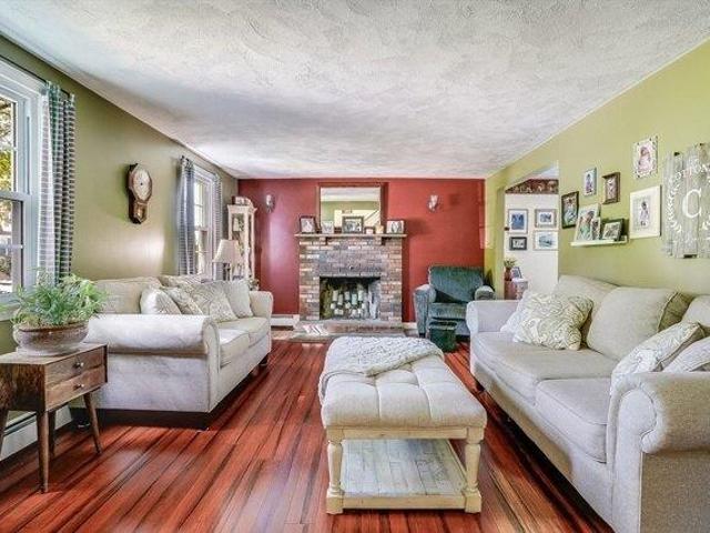 house with 3 bedroom, Methuen MA DLS102825039