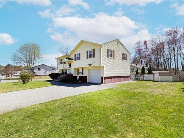house with 3 bedroom, Methuen MA DS102560150