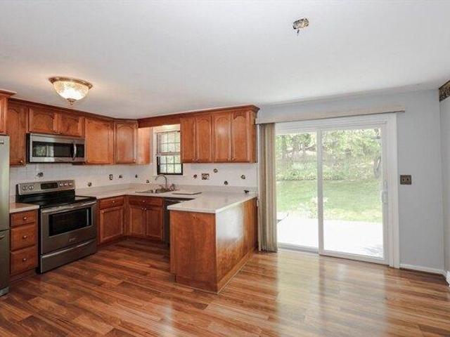 house with 3 bedroom, Methuen MA DS102860825