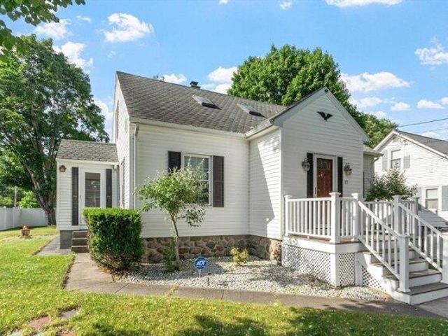 house with 3 bedroom, Methuen MA DS103667038