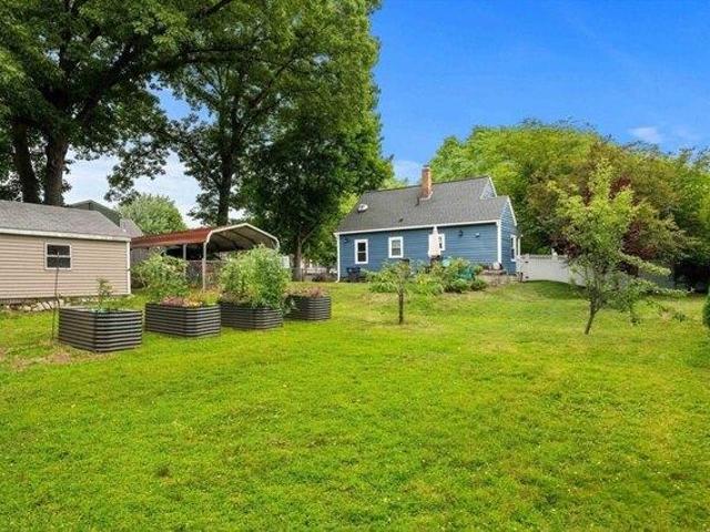 house with 3 bedroom, Methuen MA ES104810669