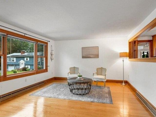 house with 3 bedroom, Methuen MA ES105061545