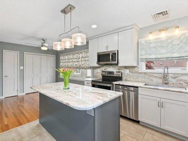 house with 3 bedroom, Methuen MA ES102959949