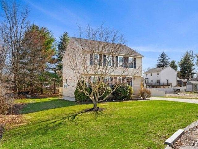 house with 3 bedroom, Methuen MA ES103127522